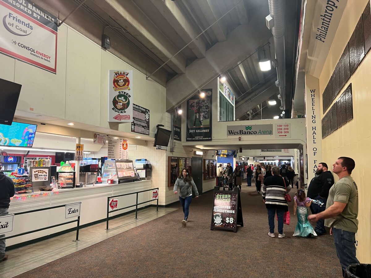 Disney on Ice - (Dis) Review - Dis & Hers